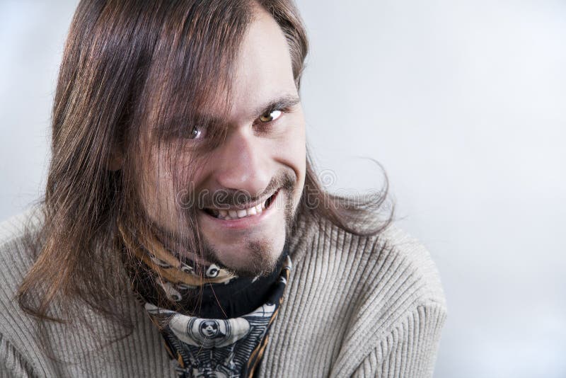 El hombre joven ingenioso imagen de archivo. Imagen de hombre - 16792493