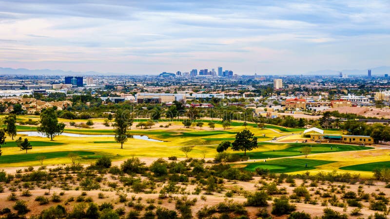 La Ciudad De Phoenix En El Valle Del Sun Visto De Las Motas De La ...