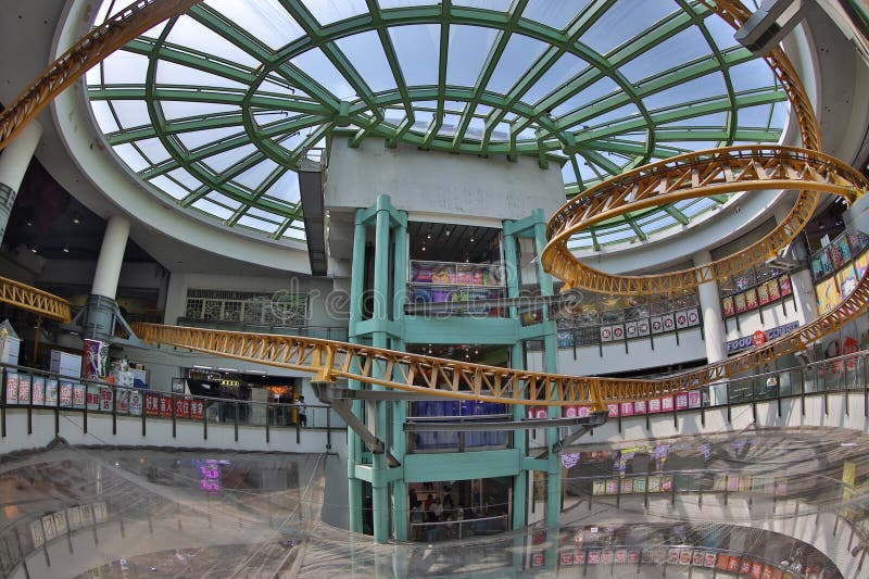 El Interior Del Centro Comercial Dragon Center Mall Aug 27 2024 Foto ...