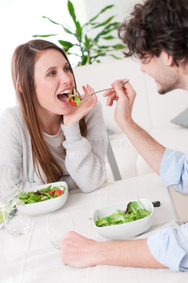 El Introducir Con La Ensalada Imagen de archivo - Imagen de fresco ...