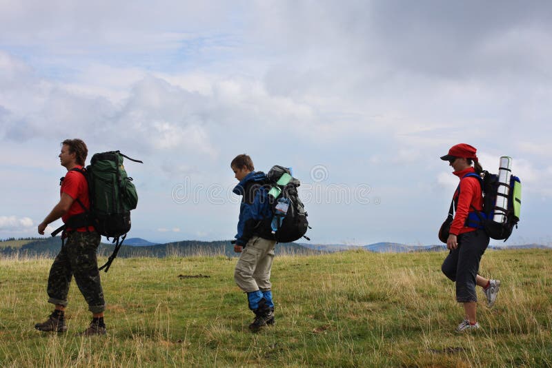 El ir de excursión foto de archivo. Imagen de gente, escalada - 6361190