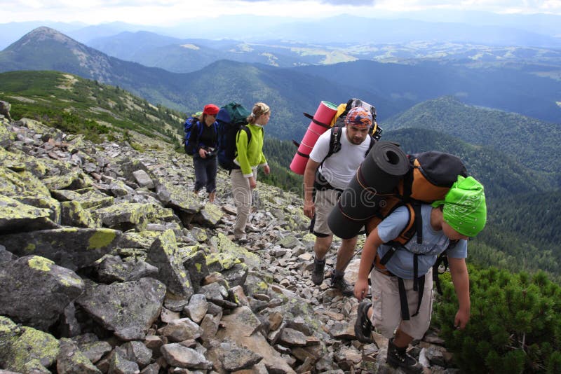 El ir de excursión foto de archivo. Imagen de subida, aventura - 6464252