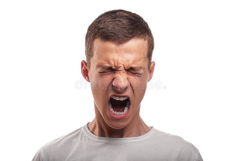 El Joven Grita. Aislado En Fondo Blanco. Gritar. Imagen de archivo ...