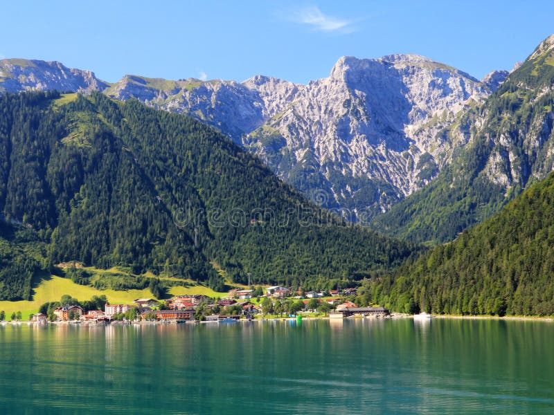 El Lago Achensee En Austria Imagen de archivo - Imagen de ciudad ...