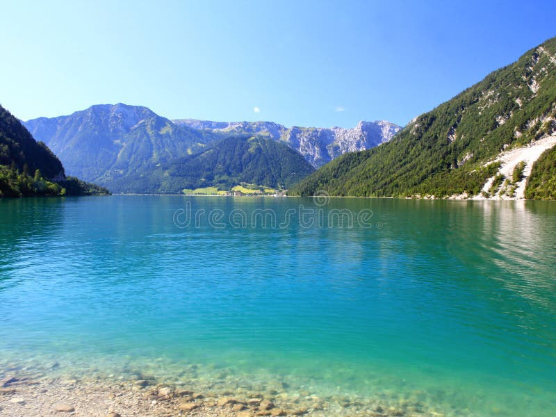 El Lago Achensee En Austria Imagen de archivo - Imagen de nubes, europa ...