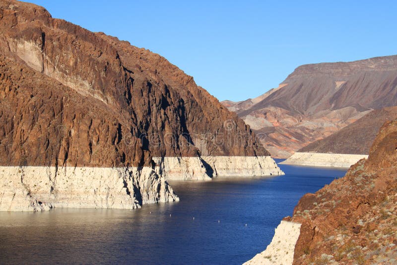 El lago Mead en Nevada foto de archivo. Imagen de milagro - 38408024
