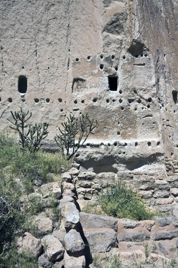 El Malpais National Monument Stock Image - Image of dwelling, cave: 7747307