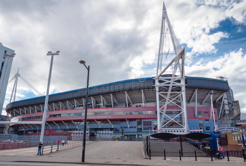 Estadio Del Milenio En Cardiff País De Gales Reino Unido Foto de ...