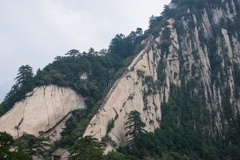 El Monte Hua imagen de archivo. Imagen de budismo, lugar - 34335541