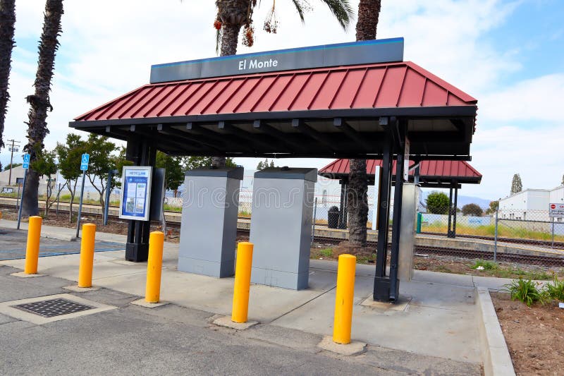 El Monte (LA County), California: El Monte Metrolik Train Station ...