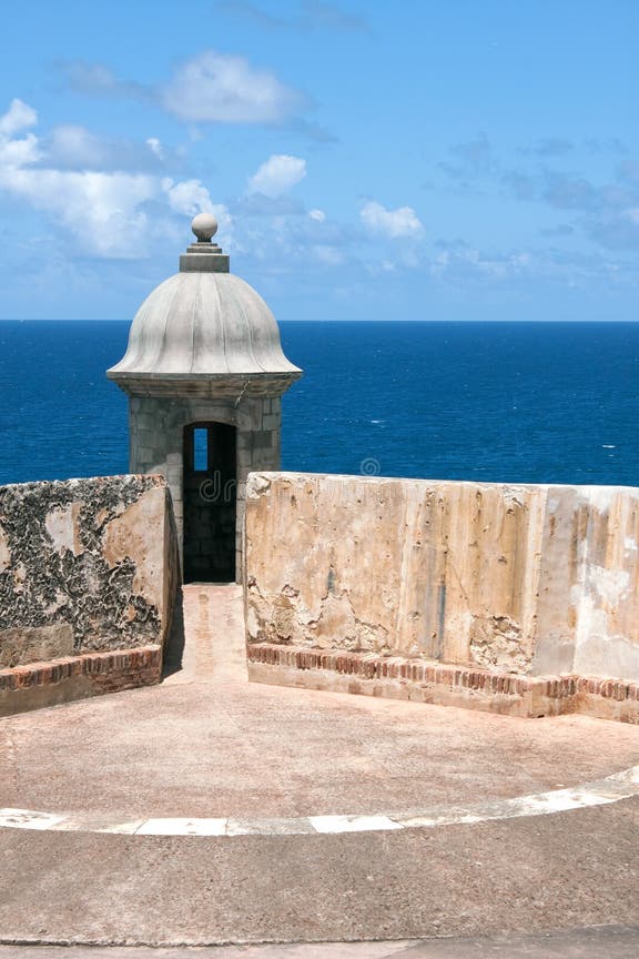 El Morro Fort Sentry Watchtower Stock Photo - Image of coast, juan ...