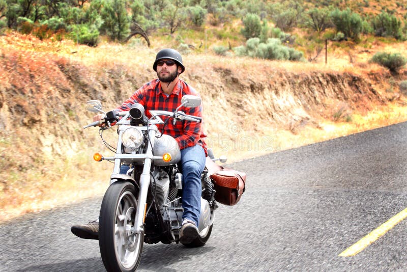 Motorista foto editorial. Imagen de pares, viejo, joven - 56483051