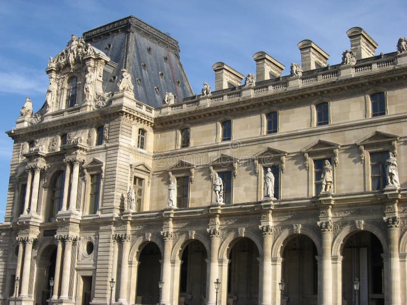 El Museo De La Lumbrera - París Imagen de archivo - Imagen de francia ...