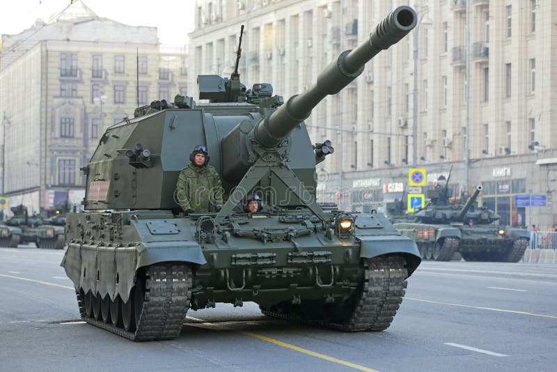 El obús Koalitsiya-SV imagen editorial. Imagen de ejército - 71134505