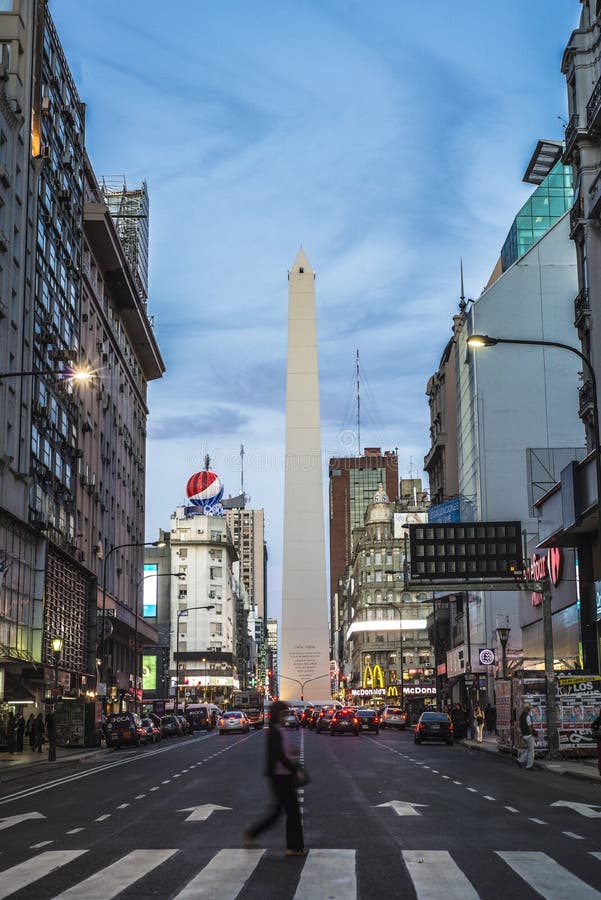 El Obelisco (EL Obelisco) En Buenos Aires. Imagen editorial - Imagen de ...