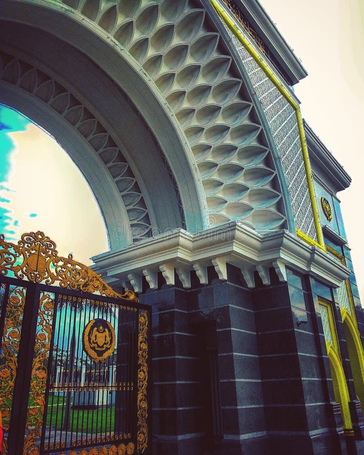 El palacio del rey imagen de archivo. Imagen de lata - 72882061