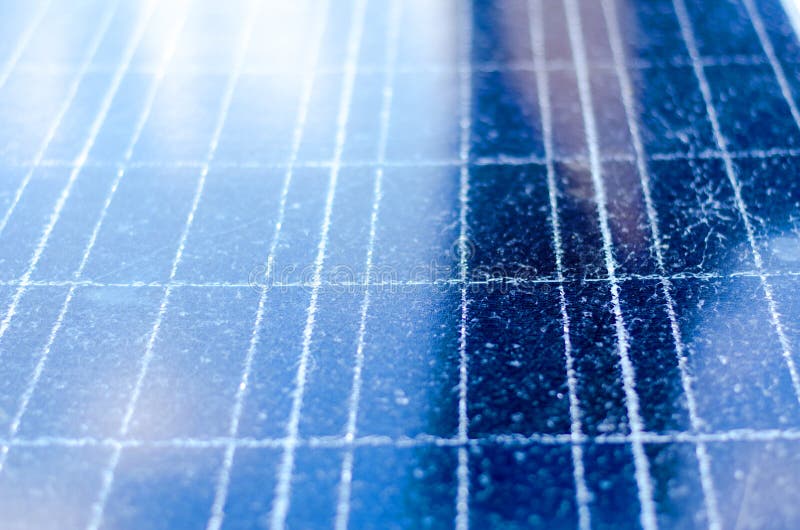 El panel solar quebrado imagen de archivo. Imagen de electricidad ...