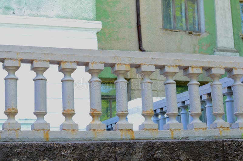 Parapeto Fotos De Stock - Descarga 10,262 Fotos Libres de Derechos