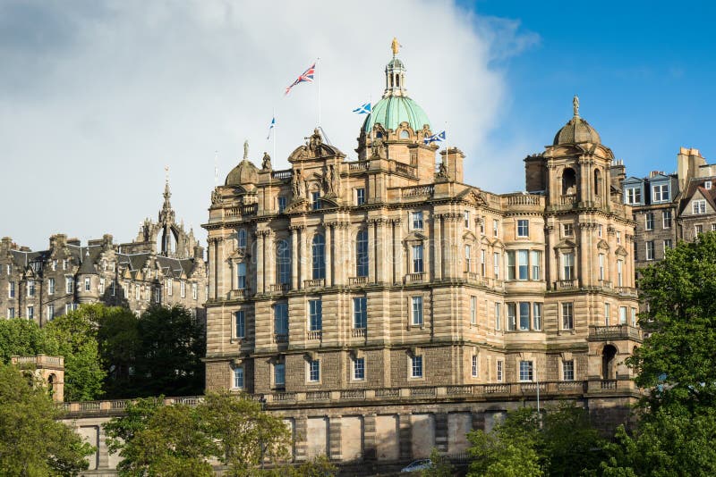 El Parlamento De Edimburgo Contiene En Centro De Ciudad Foto de archivo ...