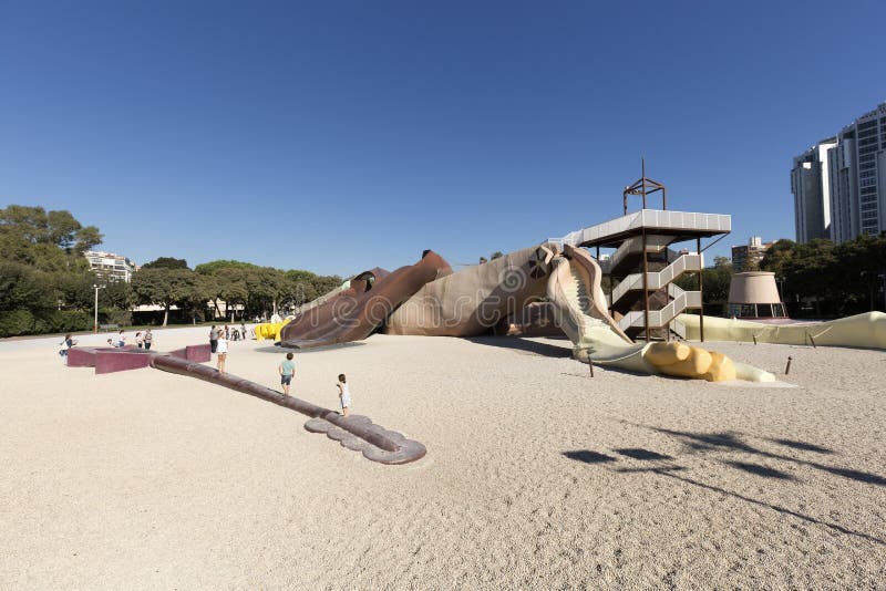 El Parque De Gulliver De Valencia Imagen editorial - Imagen de urbano ...