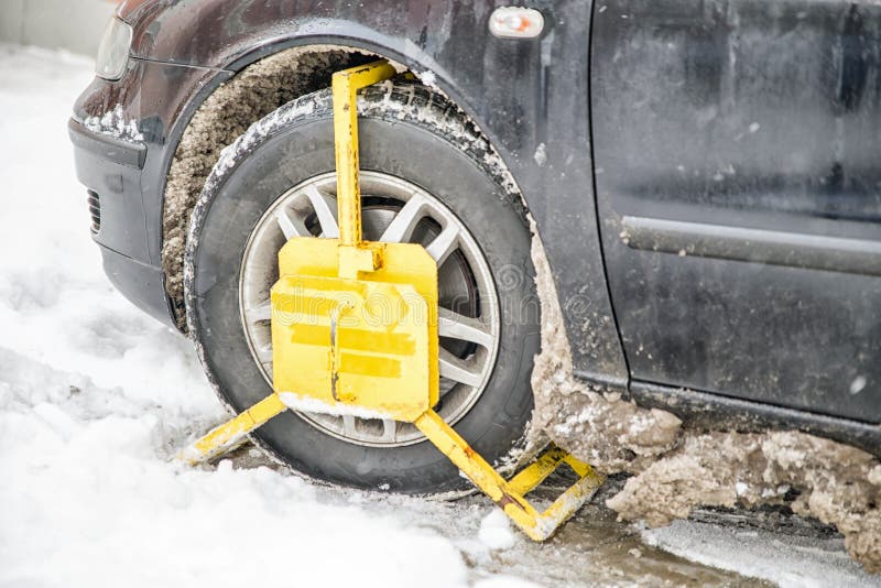 El Parquear En Lugar Prohibido Imagen de archivo - Imagen de detalle ...
