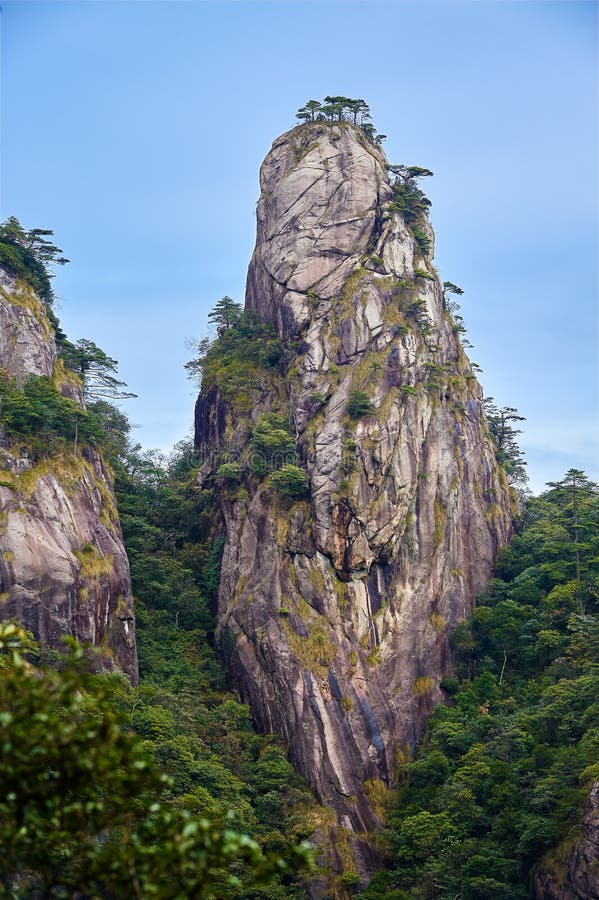 El pico imagen de archivo. Imagen de tomado, punto, provincia - 72864463
