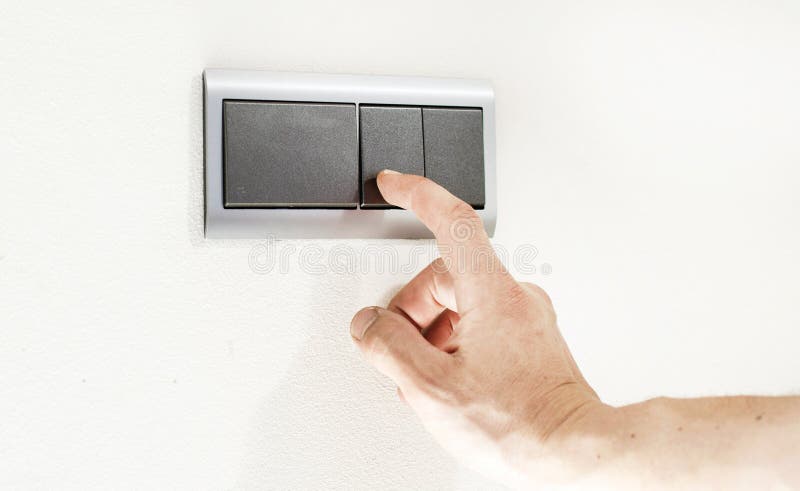 El Proceso De Encender La Luz Foto de archivo - Imagen de empuje ...