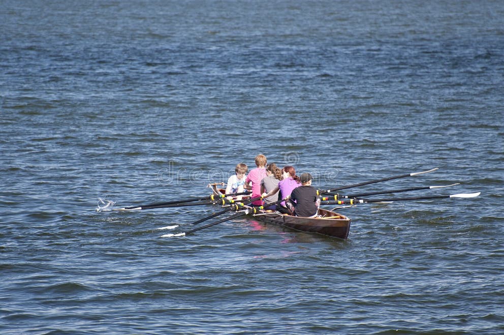 El remar foto de archivo editorial. Imagen de lago, barco - 39776223