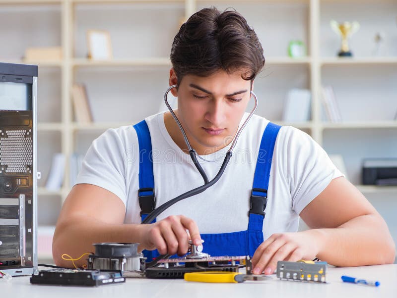 El Reparador De Computadoras Reparando El Equipo De Escritorio Imagen ...
