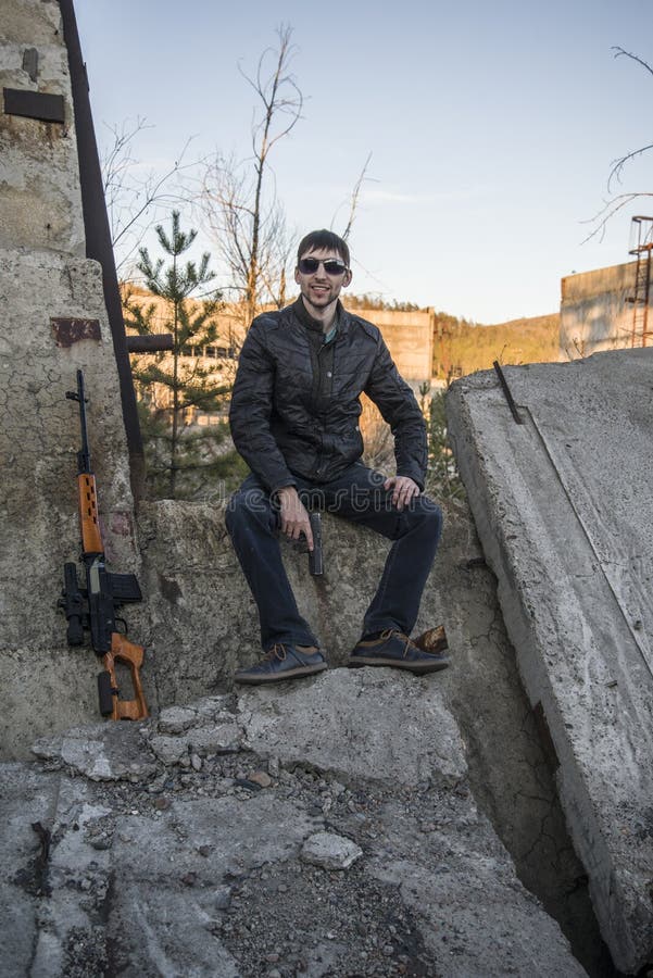 El Representante De La Mafia Rusa, Gamberro Joven Imagen de archivo ...