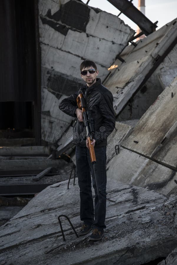 El Representante De La Mafia Rusa, Gamberro Joven Foto de archivo ...