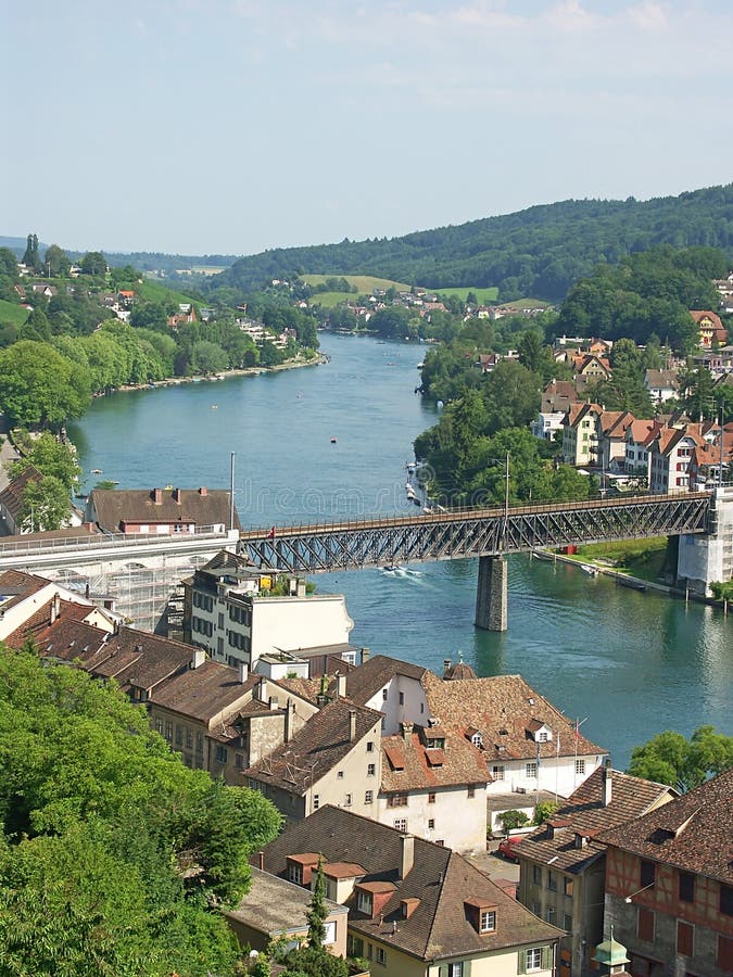 El Rin foto de archivo. Imagen de flujo, lago, verde, color - 2331558
