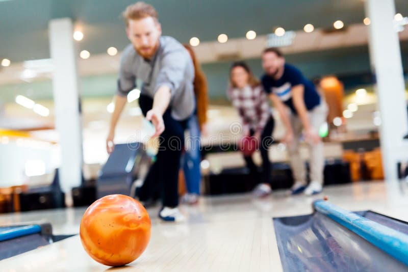 El rodar imagen de archivo. Imagen de felicidad, alegre - 89828113