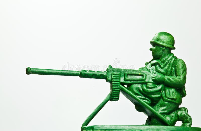 Soldados Verdes De Plástico Del Ejército Aislados De Fondo Blanco Foto ...