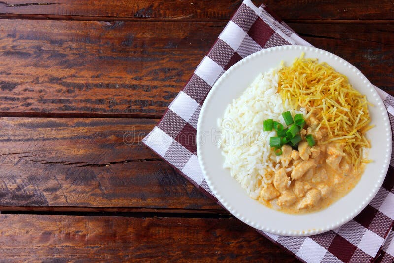 El Stroganoff Del Pollo Es Un Plato Que Origina De La Cocina Rusa Que