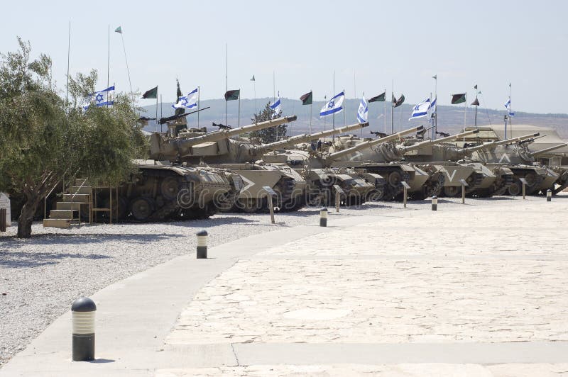 El tanque (1) imagen de archivo. Imagen de recuerdo, ejército - 6133847