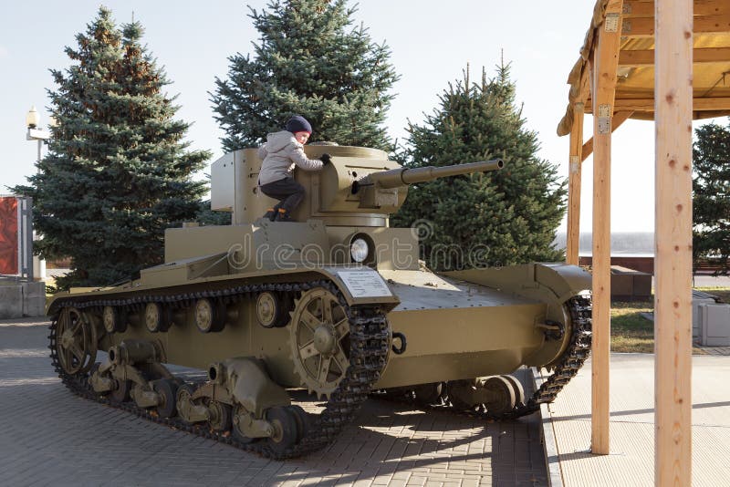 El tanque del soviet T-26 foto de archivo. Imagen de rojo - 6427392