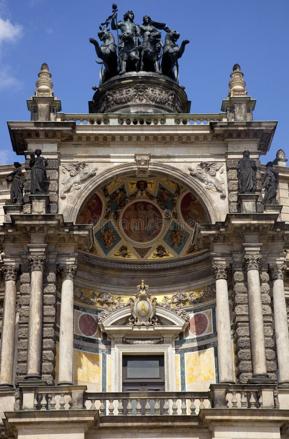 El Teatro De La ópera De Semper En Dresden Imagen de archivo - Imagen ...