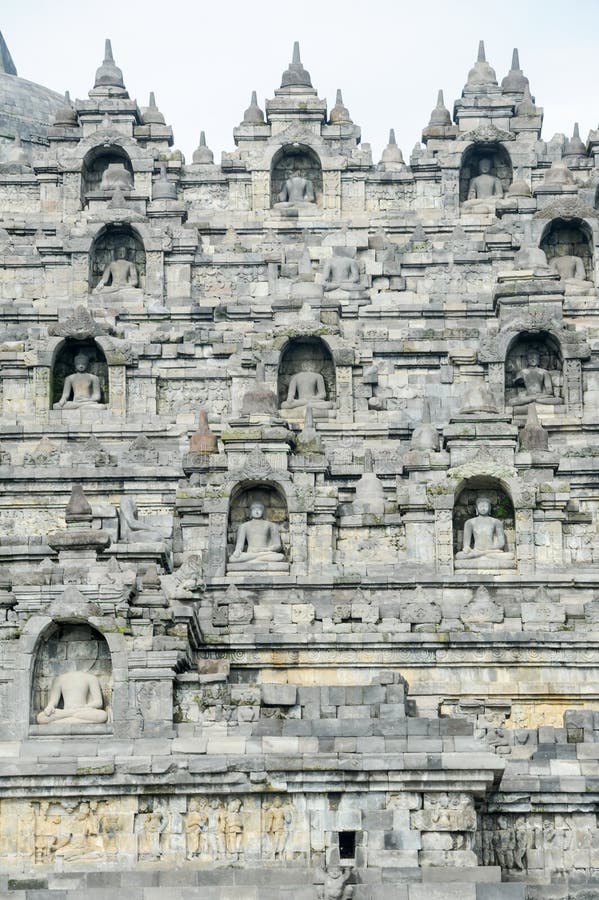 El Templo De Borobudur En Java, Indonesia Imagen de archivo - Imagen de ...