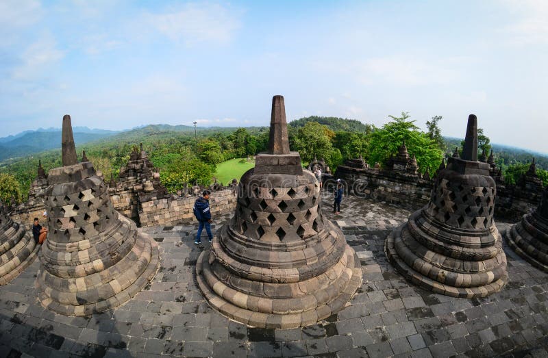 El Templo De Borobudur En Java En Indonesia Imagen de archivo editorial ...