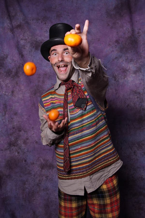 El traquear del payaso imagen de archivo. Imagen de trotamundos - 28704653