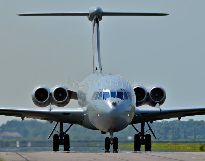 El VC10 pasado imagen de archivo. Imagen de horizonte - 35382971