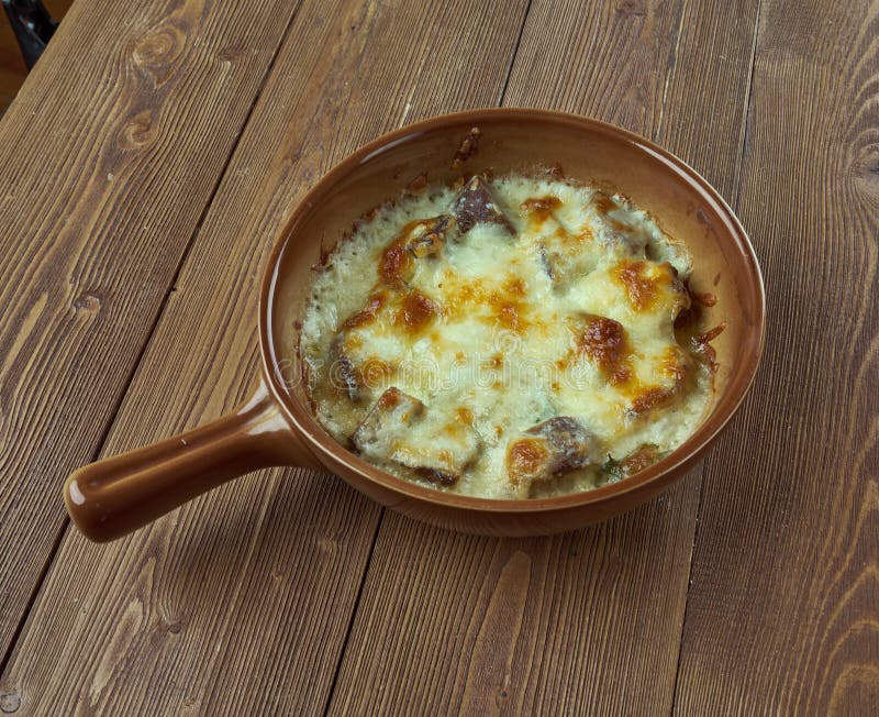 Elbasan-tava stockfoto. Bild von teller, selbstgemacht - 90804668