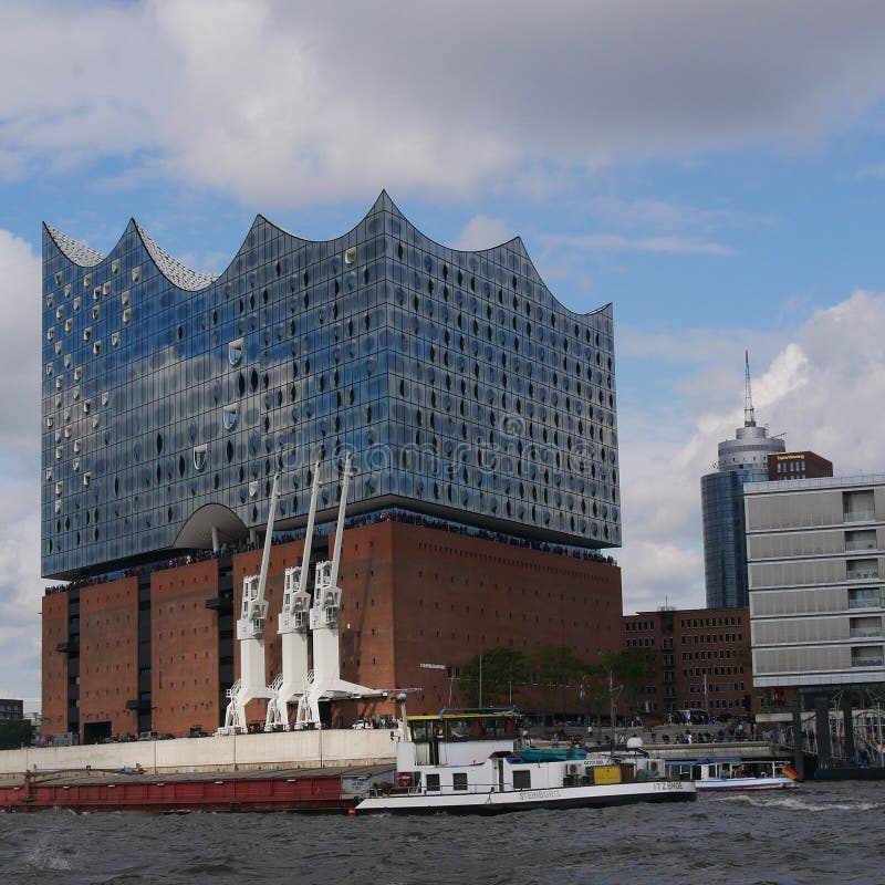 Elbphilharmonie editorial image. Image of bigger, river - 127570550