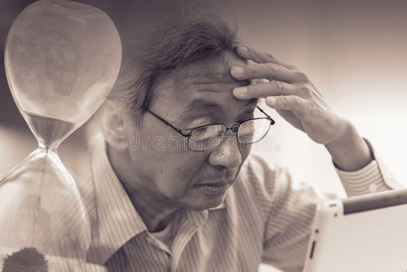 Elder with Alzheimer Loss Time Memory Disease Stock Photo - Image of ...