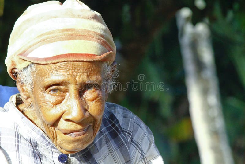 Elderly Malagasy Woman Portrait Stock Photo - Image of pangalanes ...