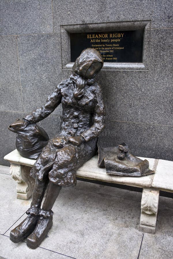 Eleanor Rigby Sculpture Em Liverpool Imagem de Stock Editorial - Imagem ...