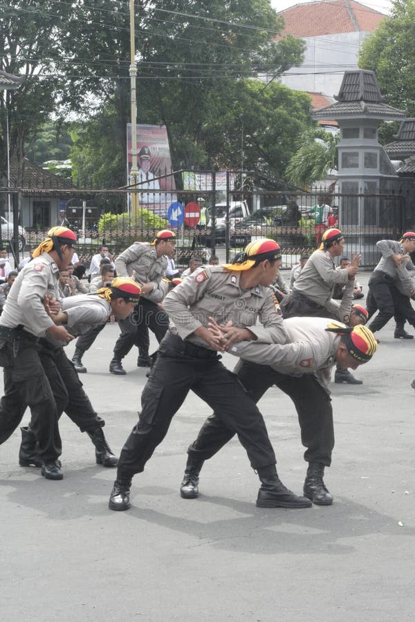 ELECTION PERFORMANCE SECURITY POLICE FORCE Editorial Image - Image of ...