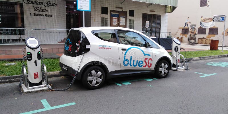 Electric car editorial stock photo. Image of roadside - 135165183