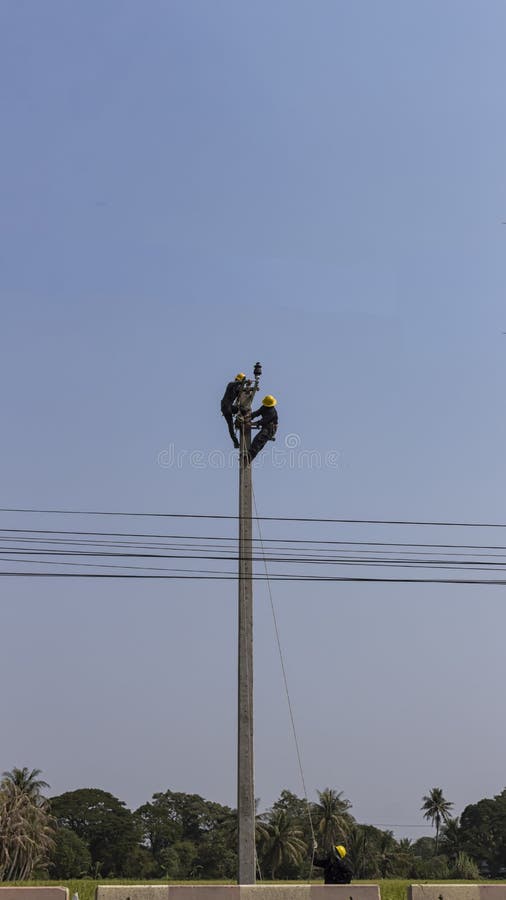 Electric line installation editorial stock image. Image of crane - 86644264